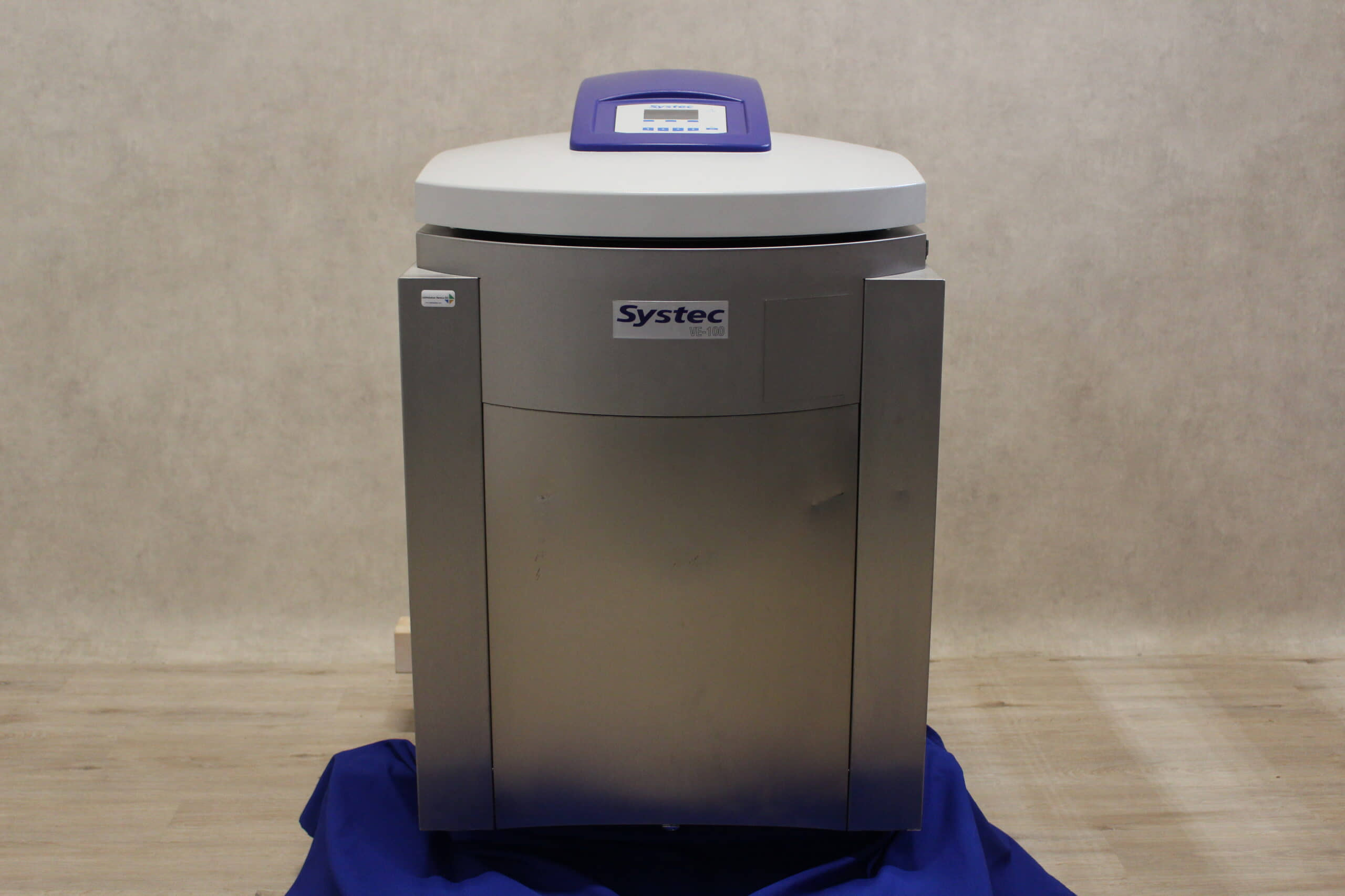 Systec VE-100 Vertical Autoclave | Labconsort